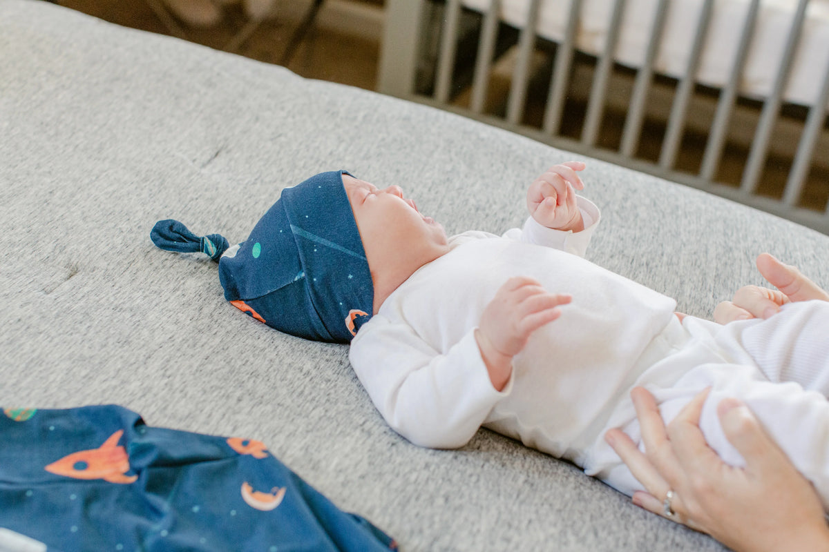 Abbey's House - Knot Hat - Outer Space – Colorado Baby